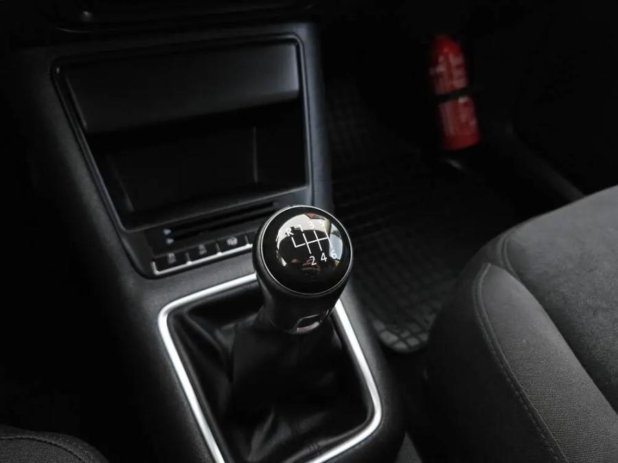 Melns Volkswagen Tiguan 2014 Jēkabpils, ar dzinēja tilpumu 2.00 L un nobraukumu 202 tūkst. km par 7150 €, foto 30 vietnē AUTOMOTO.COM.LV