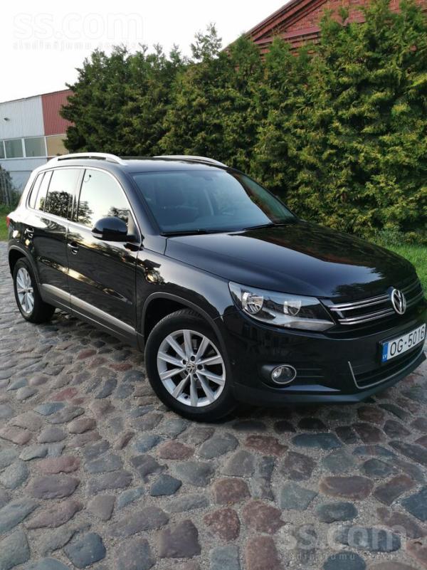 Melns Volkswagen Tiguan 2014 Liepāja, ar dzinēja tilpumu 2.00 L un nobraukumu 114 tūkst. km par 11400 €, foto 5 vietnē AUTOMOTO.COM.LV