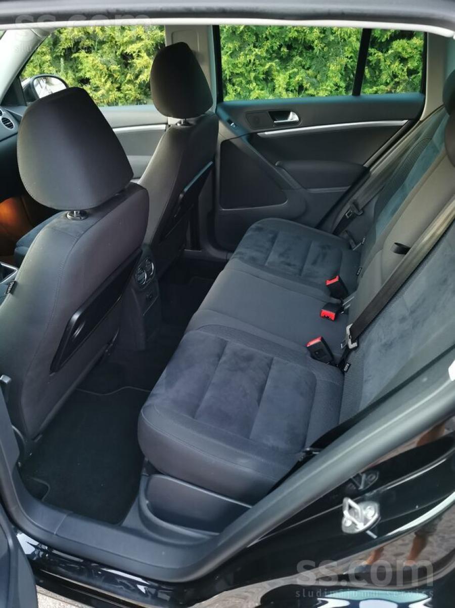 Melns Volkswagen Tiguan 2014 Liepāja, ar dzinēja tilpumu 2.00 L un nobraukumu 114 tūkst. km par 11400 €, foto 18 vietnē AUTOMOTO.COM.LV