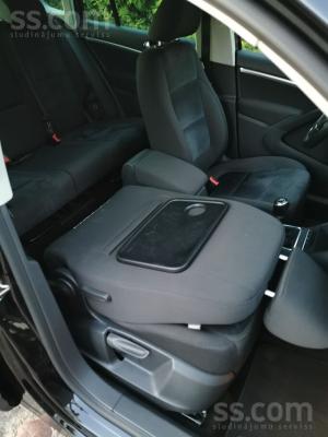 Melns Volkswagen Tiguan 2014 Liepāja, ar dzinēja tilpumu 2.00 L un nobraukumu 114 tūkst. km par 11400 €, foto 24 vietnē AUTOMOTO.COM.LV