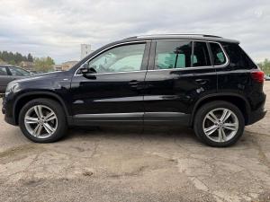Black Volkswagen Tiguan 2014 in Utena, with an engine capacity of 2.00 L and mileage of 270 thousand km for 9300 €, photo 3 on AUTOMOTO.COM.LV