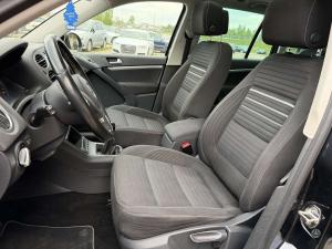 Black Volkswagen Tiguan 2014 in Utena, with an engine capacity of 2.00 L and mileage of 270 thousand km for 9300 €, photo 11 on AUTOMOTO.COM.LV