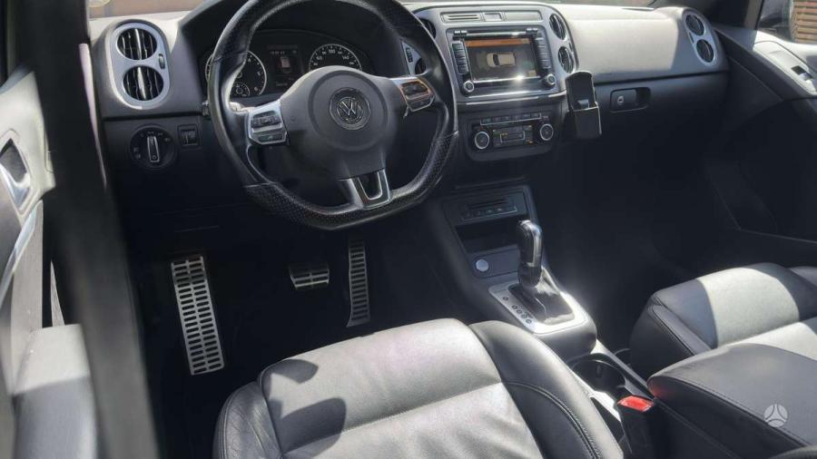 Melns Volkswagen Tiguan 2014 Kupiškis, ar dzinēja tilpumu 1.97 L un nobraukumu 267 tūkst. km par 10690 €, foto 12 vietnē AUTOMOTO.COM.LV