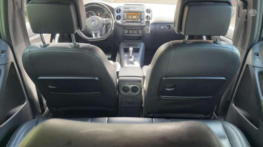 Melns Volkswagen Tiguan 2014 Kupiškis, ar dzinēja tilpumu 1.97 L un nobraukumu 267 tūkst. km par 10690 €, foto 14 vietnē AUTOMOTO.COM.LV