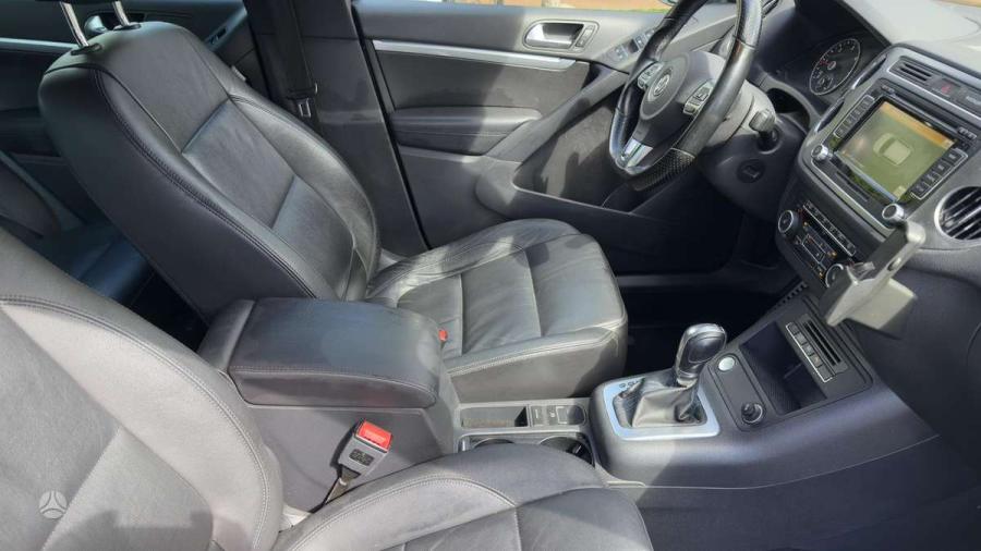 Melns Volkswagen Tiguan 2014 Kupiškis, ar dzinēja tilpumu 1.97 L un nobraukumu 267 tūkst. km par 10690 €, foto 16 vietnē AUTOMOTO.COM.LV