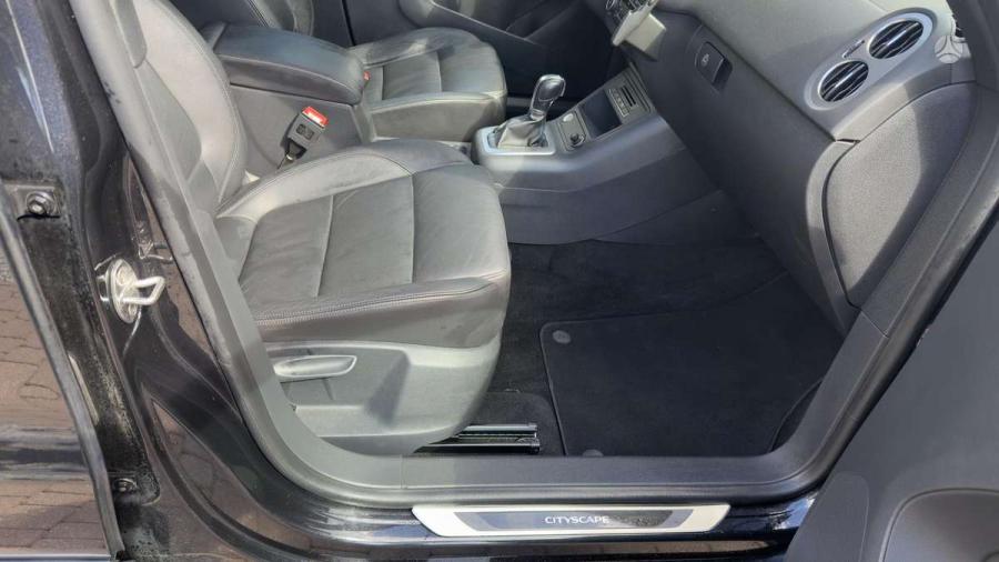 Melns Volkswagen Tiguan 2014 Kupiškis, ar dzinēja tilpumu 1.97 L un nobraukumu 267 tūkst. km par 10690 €, foto 17 vietnē AUTOMOTO.COM.LV