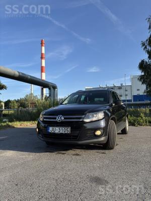 Melns Volkswagen Tiguan 2014 Rīga, ar dzinēja tilpumu 2.00 L un nobraukumu 258 tūkst. km par 9200 €, foto 3 vietnē AUTOMOTO.COM.LV