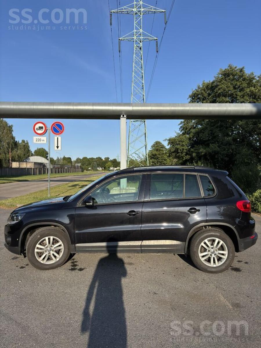 Melns Volkswagen Tiguan 2014 Rīga, ar dzinēja tilpumu 2.00 L un nobraukumu 258 tūkst. km par 9200 €, foto 4 vietnē AUTOMOTO.COM.LV