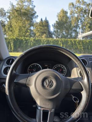 Melns Volkswagen Tiguan 2014 Rīga, ar dzinēja tilpumu 2.00 L un nobraukumu 258 tūkst. km par 9200 €, foto 8 vietnē AUTOMOTO.COM.LV