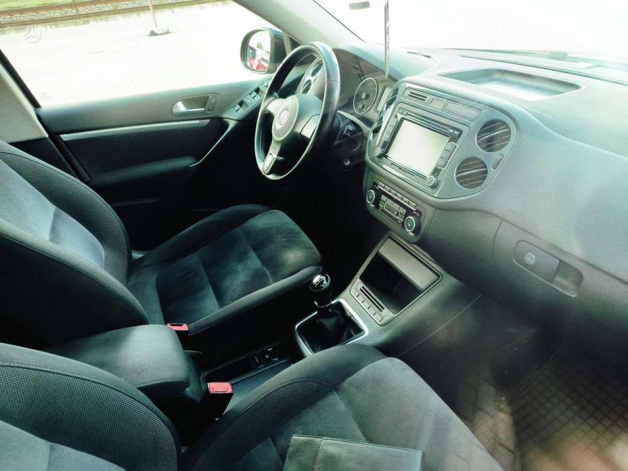Melns Volkswagen Tiguan 2014 Tauragė, ar dzinēja tilpumu 1.97 L un nobraukumu 267 tūkst. km par 8200 €, foto 12 vietnē AUTOMOTO.COM.LV
