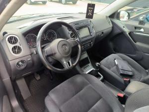 Melns Volkswagen Tiguan 2014 Tauragė, ar dzinēja tilpumu 1.97 L un nobraukumu 267 tūkst. km par 8200 €, foto 14 vietnē AUTOMOTO.COM.LV
