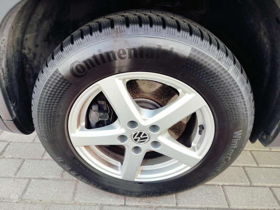 Melns Volkswagen Tiguan 2014 Tauragė, ar dzinēja tilpumu 1.97 L un nobraukumu 267 tūkst. km par 8200 €, foto 23 vietnē AUTOMOTO.COM.LV