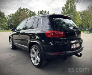 Melns Volkswagen Tiguan 2014 Jūrmala, ar dzinēja tilpumu 2.00 L un nobraukumu 266 tūkst. km par 9950 €, foto 10 vietnē AUTOMOTO.COM.LV