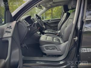 Melns Volkswagen Tiguan 2014 Jūrmala, ar dzinēja tilpumu 2.00 L un nobraukumu 266 tūkst. km par 9950 €, foto 14 vietnē AUTOMOTO.COM.LV