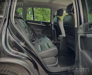 Melns Volkswagen Tiguan 2014 Jūrmala, ar dzinēja tilpumu 2.00 L un nobraukumu 266 tūkst. km par 9950 €, foto 17 vietnē AUTOMOTO.COM.LV