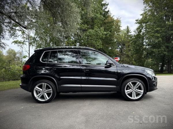 Melns Volkswagen Tiguan 2014 Jūrmala, ar dzinēja tilpumu 2.00 L un nobraukumu 266 tūkst. km par 9950 €, foto 7 vietnē AUTOMOTO.COM.LV