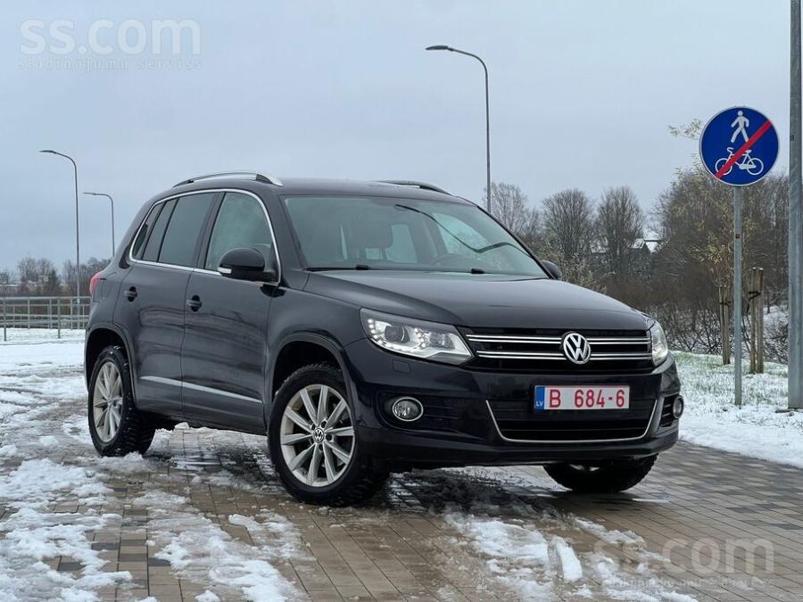 Melns Volkswagen Tiguan 2015 Rēzekne, ar dzinēja tilpumu 2.00 L un nobraukumu 0 tūkst. km par 11890 €, foto 3 vietnē AUTOMOTO.COM.LV