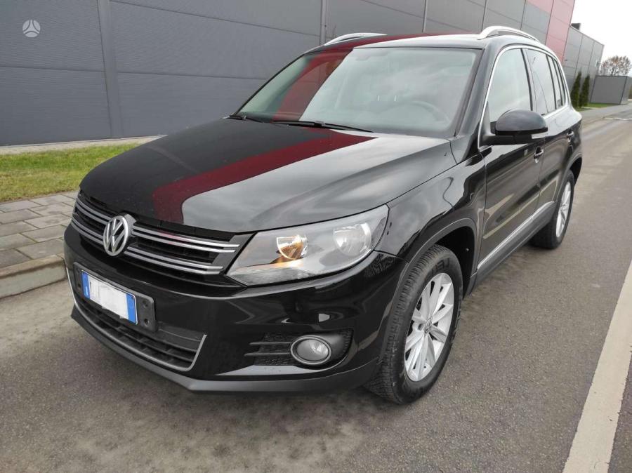 Melns Volkswagen Tiguan 2015 Panevēža, ar dzinēja tilpumu 1.97 L un nobraukumu 327 tūkst. km par 9000 €, foto 3 vietnē AUTOMOTO.COM.LV