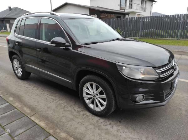 Black Volkswagen Tiguan 2015 in Panevezys, with an engine capacity of 1.97 L and mileage of 327 thousand km for 9000 €, photo 7 on AUTOMOTO.COM.LV