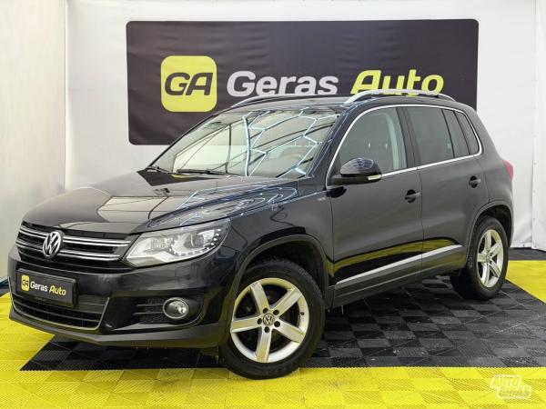 Melns Volkswagen Tiguan 2015 Avižieniai, ar dzinēja tilpumu 2.00 L un nobraukumu 259 tūkst. km par 10690 €, foto 1 vietnē AUTOMOTO.COM.LV
