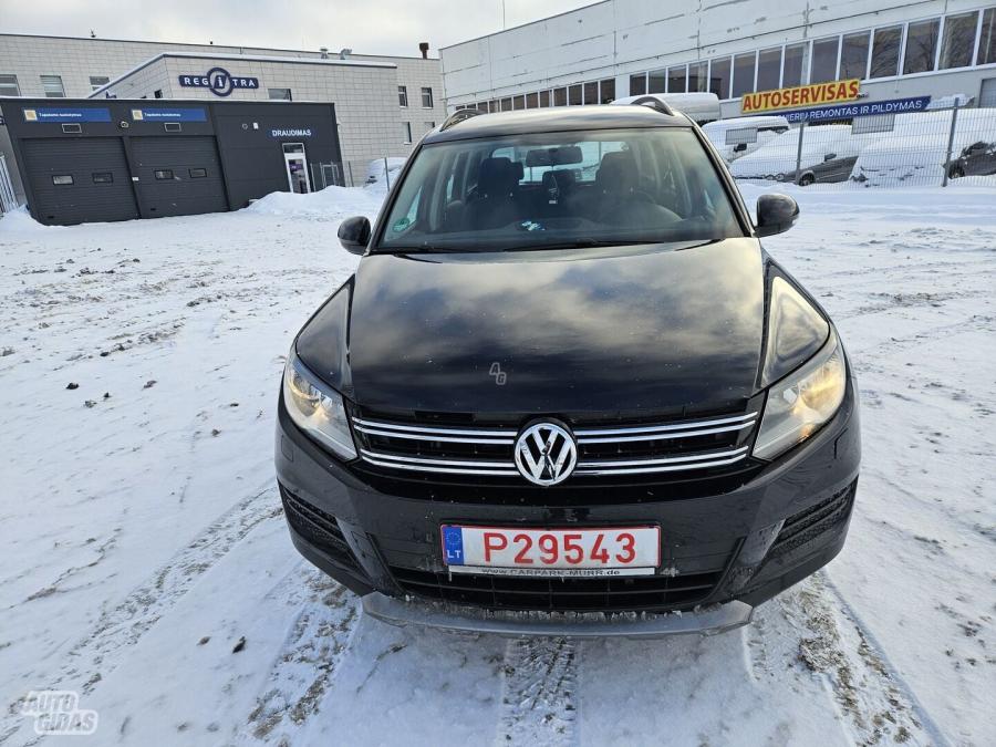 Black Volkswagen Tiguan 2015 in Panevezys, with an engine capacity of 2.00 L and mileage of 232 thousand km for 7500 €, photo 9 on AUTOMOTO.COM.LV