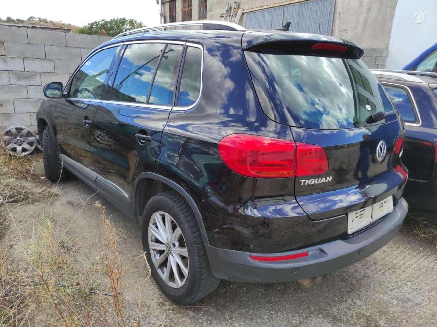 Melns Volkswagen Tiguan 2015 Panevēža, ar dzinēja tilpumu 1.97 L un nobraukumu 327 tūkst. km par 8900 €, foto 34 vietnē AUTOMOTO.COM.LV