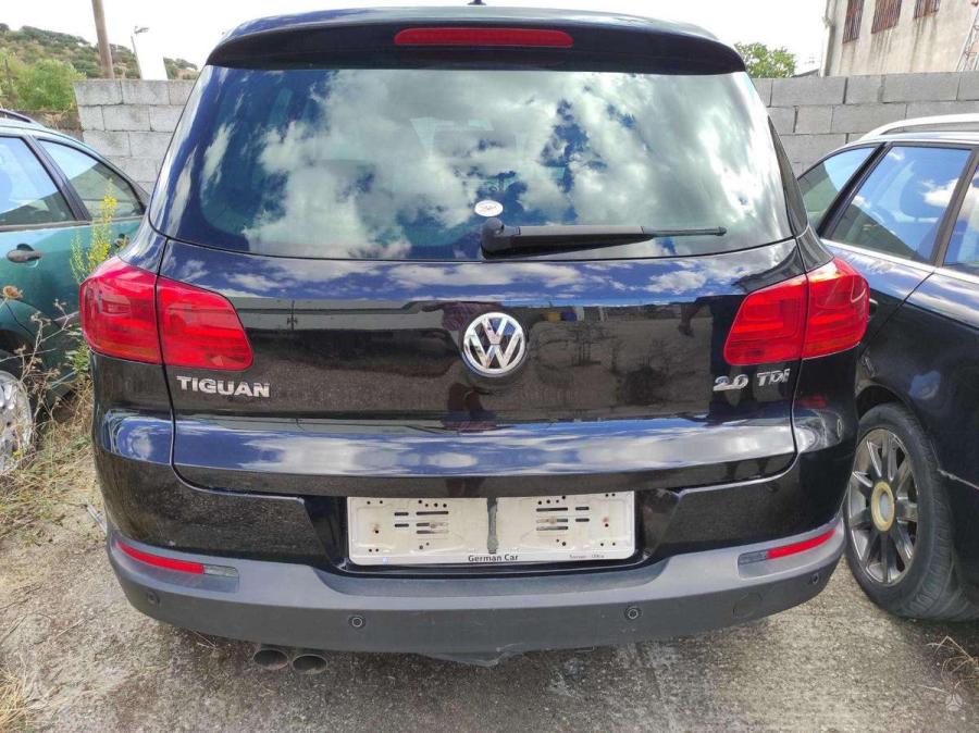 Melns Volkswagen Tiguan 2015 Panevēža, ar dzinēja tilpumu 1.97 L un nobraukumu 327 tūkst. km par 8900 €, foto 38 vietnē AUTOMOTO.COM.LV