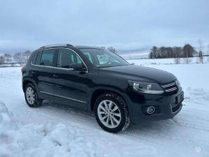 Black Volkswagen Tiguan 2015 in Kaunas, with an engine capacity of 1.97 L and mileage of 260 thousand km for 9999 €, photo 17 on AUTOMOTO.COM.LV