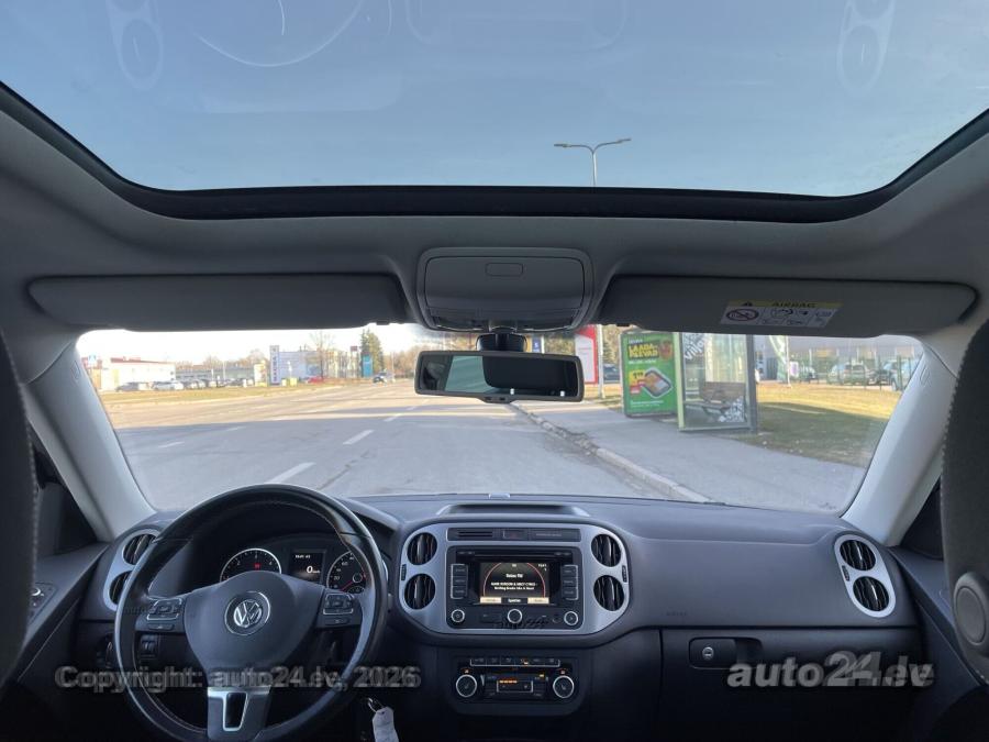 Melns Volkswagen Tiguan 2015 Viljandi, ar dzinēja tilpumu 2.00 L un nobraukumu 169 tūkst. km par 11980 €, foto 7 vietnē AUTOMOTO.COM.LV