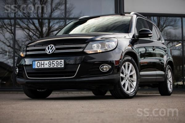 Black Volkswagen Tiguan 2015 in Jelgava, with an engine capacity of 2.00 L and mileage of 0 thousand km for 11990 €, photo 3 on AUTOMOTO.COM.LV