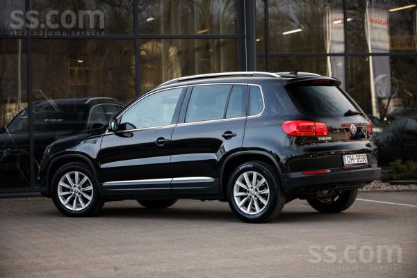 Black Volkswagen Tiguan 2015 in Jelgava, with an engine capacity of 2.00 L and mileage of 0 thousand km for 11990 €, photo 9 on AUTOMOTO.COM.LV