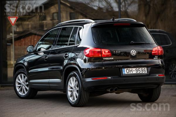 Black Volkswagen Tiguan 2015 in Jelgava, with an engine capacity of 2.00 L and mileage of 0 thousand km for 11990 €, photo 10 on AUTOMOTO.COM.LV