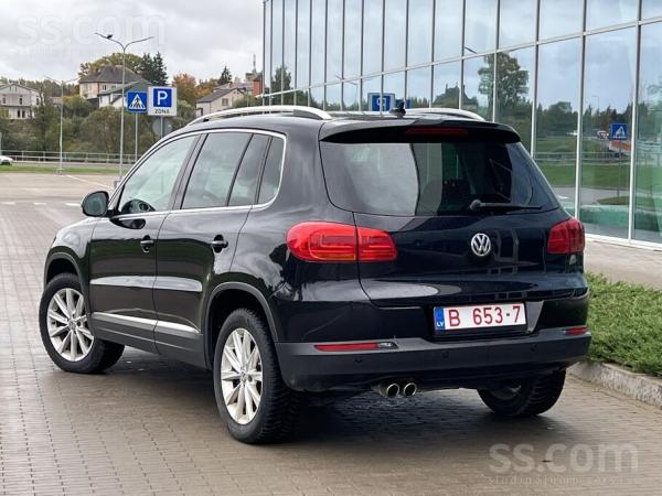 Black Volkswagen Tiguan 2015 in Rezekne, with an engine capacity of 2.00 L and mileage of 254 thousand km for 8800 €, photo 6 on AUTOMOTO.COM.LV