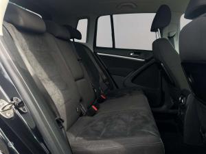 Melns Volkswagen Tiguan 2015 Viļņa, ar dzinēja tilpumu 2.00 L un nobraukumu 191 tūkst. km par 9999 €, foto 10 vietnē AUTOMOTO.COM.LV