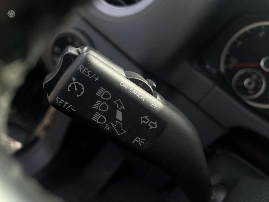 Melns Volkswagen Tiguan 2015 Viļņa, ar dzinēja tilpumu 2.00 L un nobraukumu 191 tūkst. km par 9999 €, foto 16 vietnē AUTOMOTO.COM.LV