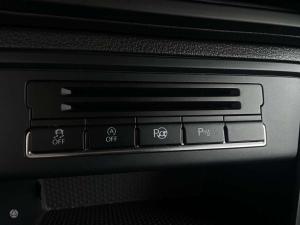 Melns Volkswagen Tiguan 2015 Viļņa, ar dzinēja tilpumu 2.00 L un nobraukumu 191 tūkst. km par 9999 €, foto 21 vietnē AUTOMOTO.COM.LV
