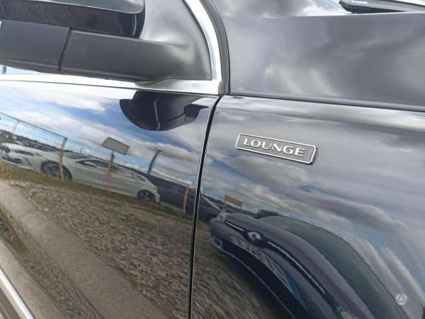 Black Volkswagen Tiguan 2015 in Vilnius, with an engine capacity of 1.39 L and mileage of 126 thousand km for 9970 €, photo 3 on AUTOMOTO.COM.LV