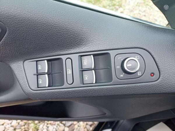 Black Volkswagen Tiguan 2015 in Vilnius, with an engine capacity of 1.39 L and mileage of 126 thousand km for 9970 €, photo 8 on AUTOMOTO.COM.LV