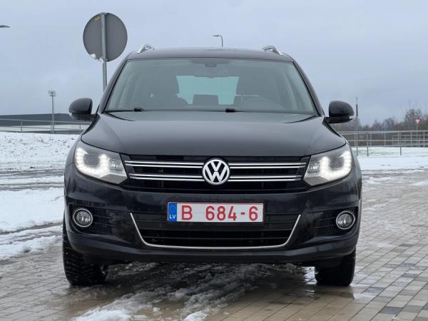 Melns Volkswagen Tiguan 2015 Rīga, ar dzinēja tilpumu 2.00 L un nobraukumu 254 tūkst. km par 11950 €, foto 1 vietnē AUTOMOTO.COM.LV