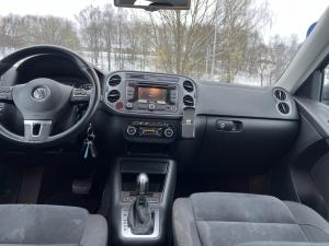 Melns Volkswagen Tiguan 2015 Rīga, ar dzinēja tilpumu 2.00 L un nobraukumu 254 tūkst. km par 11950 €, foto 3 vietnē AUTOMOTO.COM.LV