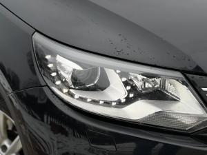 Melns Volkswagen Tiguan 2015 Rīga, ar dzinēja tilpumu 2.00 L un nobraukumu 254 tūkst. km par 11950 €, foto 12 vietnē AUTOMOTO.COM.LV