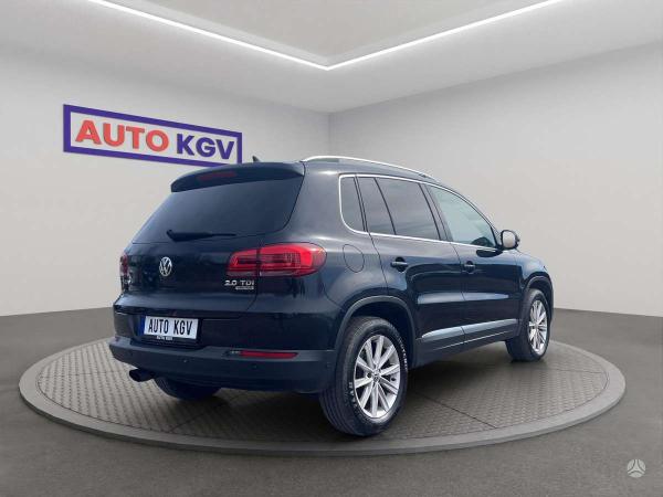 Melns Volkswagen Tiguan 2015 Viļņa, ar dzinēja tilpumu 2.00 L un nobraukumu 191 tūkst. km par 9999 €, foto 5 vietnē AUTOMOTO.COM.LV