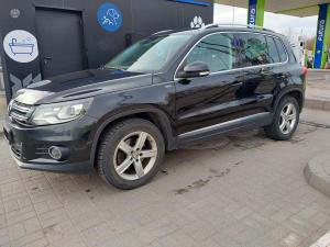 Melns Volkswagen Tiguan 2015 Viļņa, ar dzinēja tilpumu 1.97 L un nobraukumu 259 tūkst. km par 8990 €, foto 5 vietnē AUTOMOTO.COM.LV