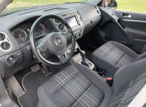 Melns Volkswagen Tiguan 2015 Viļņa, ar dzinēja tilpumu 1.97 L un nobraukumu 259 tūkst. km par 8990 €, foto 13 vietnē AUTOMOTO.COM.LV