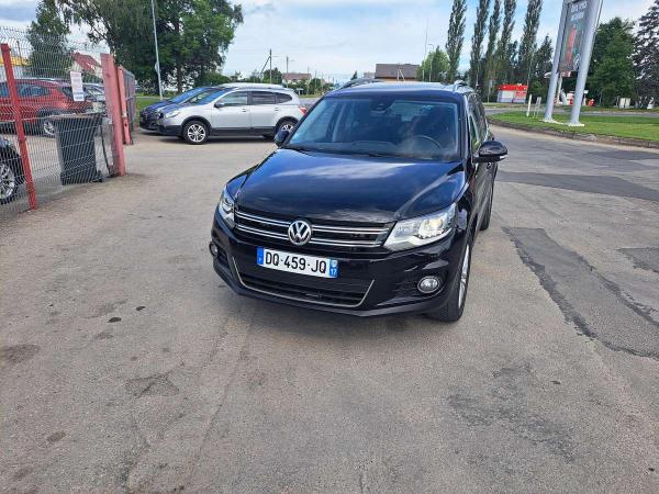 Melns Volkswagen Tiguan 2015 Tauragė, ar dzinēja tilpumu 2.00 L un nobraukumu 177 tūkst. km par 9650 €, foto 4 vietnē AUTOMOTO.COM.LV