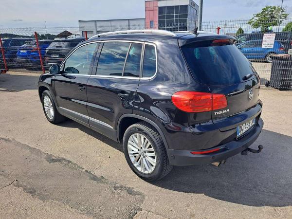 Melns Volkswagen Tiguan 2015 Tauragė, ar dzinēja tilpumu 2.00 L un nobraukumu 177 tūkst. km par 9650 €, foto 7 vietnē AUTOMOTO.COM.LV
