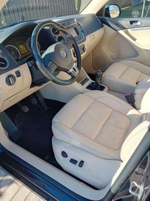 Melns Volkswagen Tiguan 2015 Šauļi, ar dzinēja tilpumu 1.97 L un nobraukumu 247 tūkst. km par 9150 €, foto 8 vietnē AUTOMOTO.COM.LV