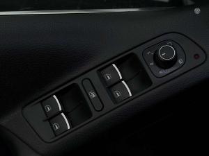 Black Volkswagen Tiguan 2015 in Vilnius, with an engine capacity of 1.97 L and mileage of 260 thousand km for 9900 €, photo 19 on AUTOMOTO.COM.LV