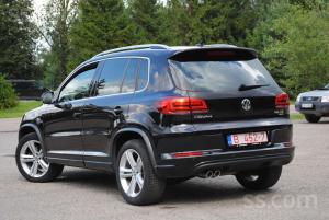 Melns Volkswagen Tiguan 2015 Rīga, ar dzinēja tilpumu 2.00 L un nobraukumu 249 tūkst. km par 12490 €, foto 4 vietnē AUTOMOTO.COM.LV