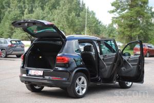 Melns Volkswagen Tiguan 2015 Rīga, ar dzinēja tilpumu 2.00 L un nobraukumu 249 tūkst. km par 12490 €, foto 9 vietnē AUTOMOTO.COM.LV